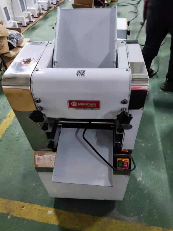 1.5kw Auto Vegetable Noodle Making Machine 30kg Capacity